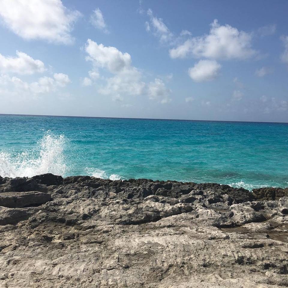 A Blissful Weekend in Bimini – Postcards and Airplanes